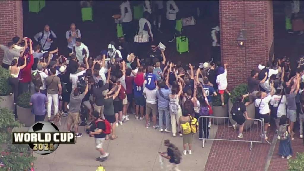 Mbappé, French national football team arrive in Boston ahead of World ...